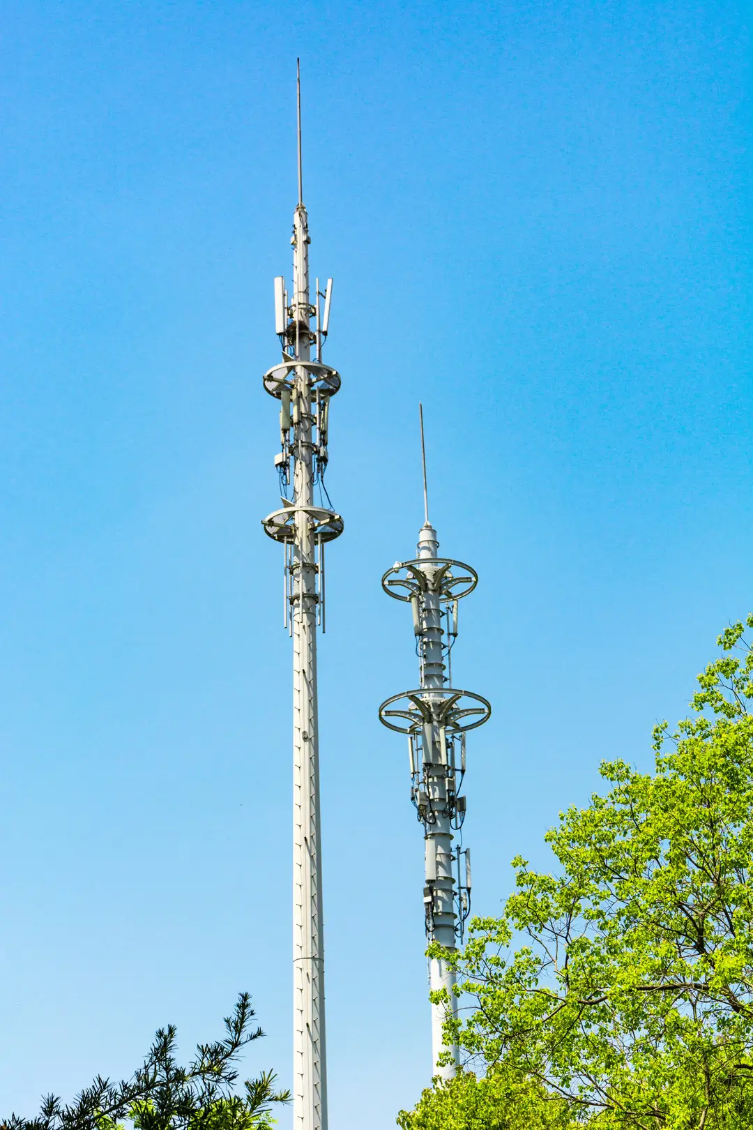 airmedia-radio-towers - AirMedia Broadcast